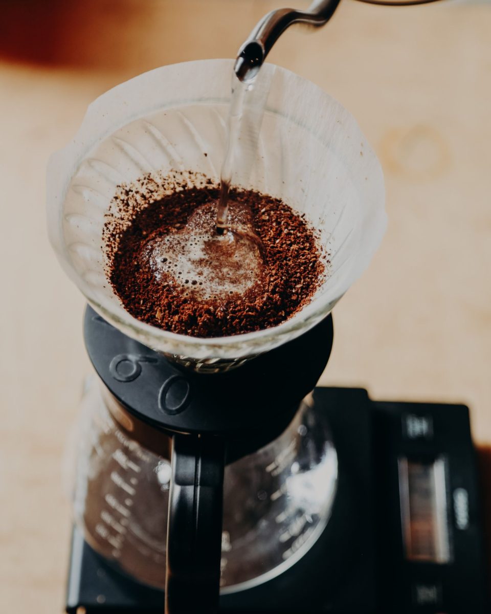 V60 Coffee Vs Chemex Makers: Which Is Better?