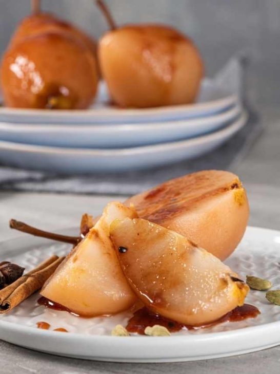 Best Cinnamon Poached Pears Recipe