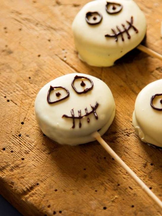 Halloween Oreo Ghost Pops