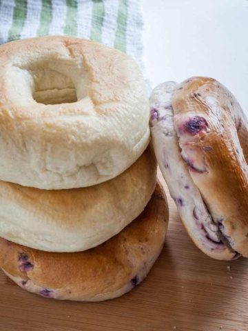 What to Serve With Bagels: 25+ Best Side Dishes and Topping Ideas